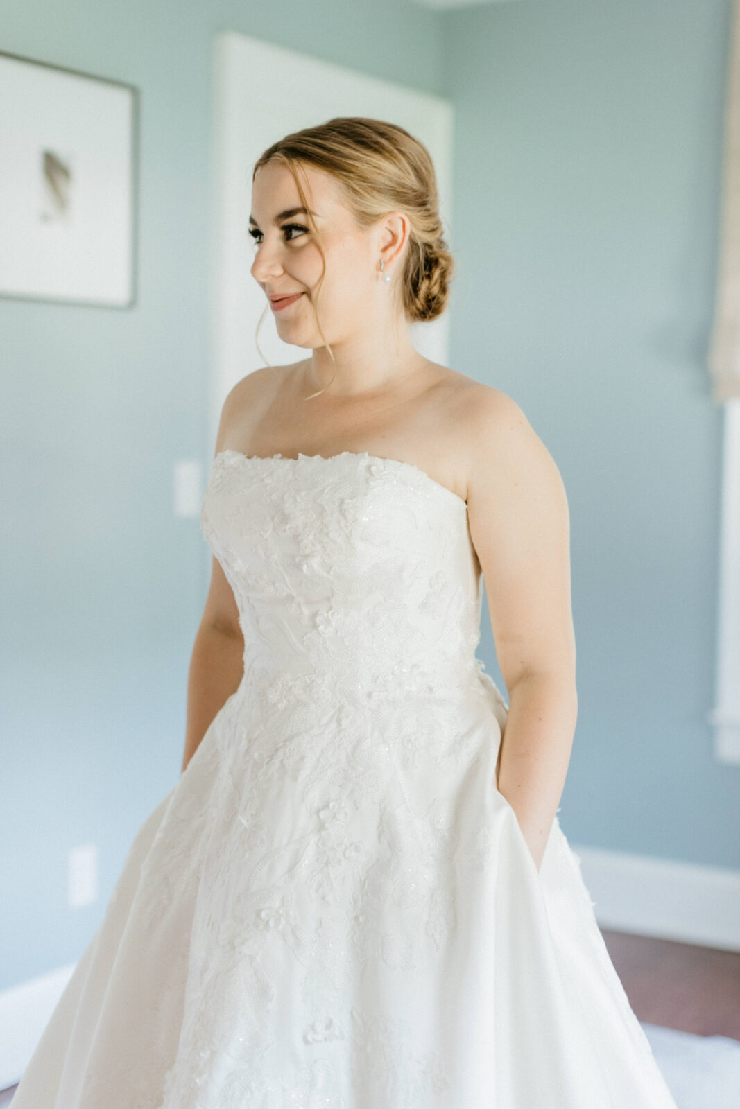 Youthful + Classic Bedell Winery Wedding - eagerheartsphotography.com